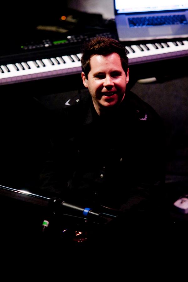 Ryan Farish - Music.lt