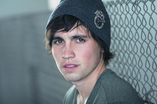 Chester See - Music.lt